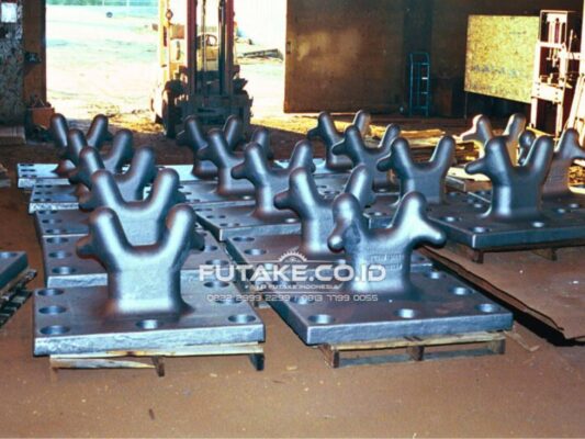 Marine Mooring Bollard Kapal di Dermaga - Pusat Spesialis Produksi ...